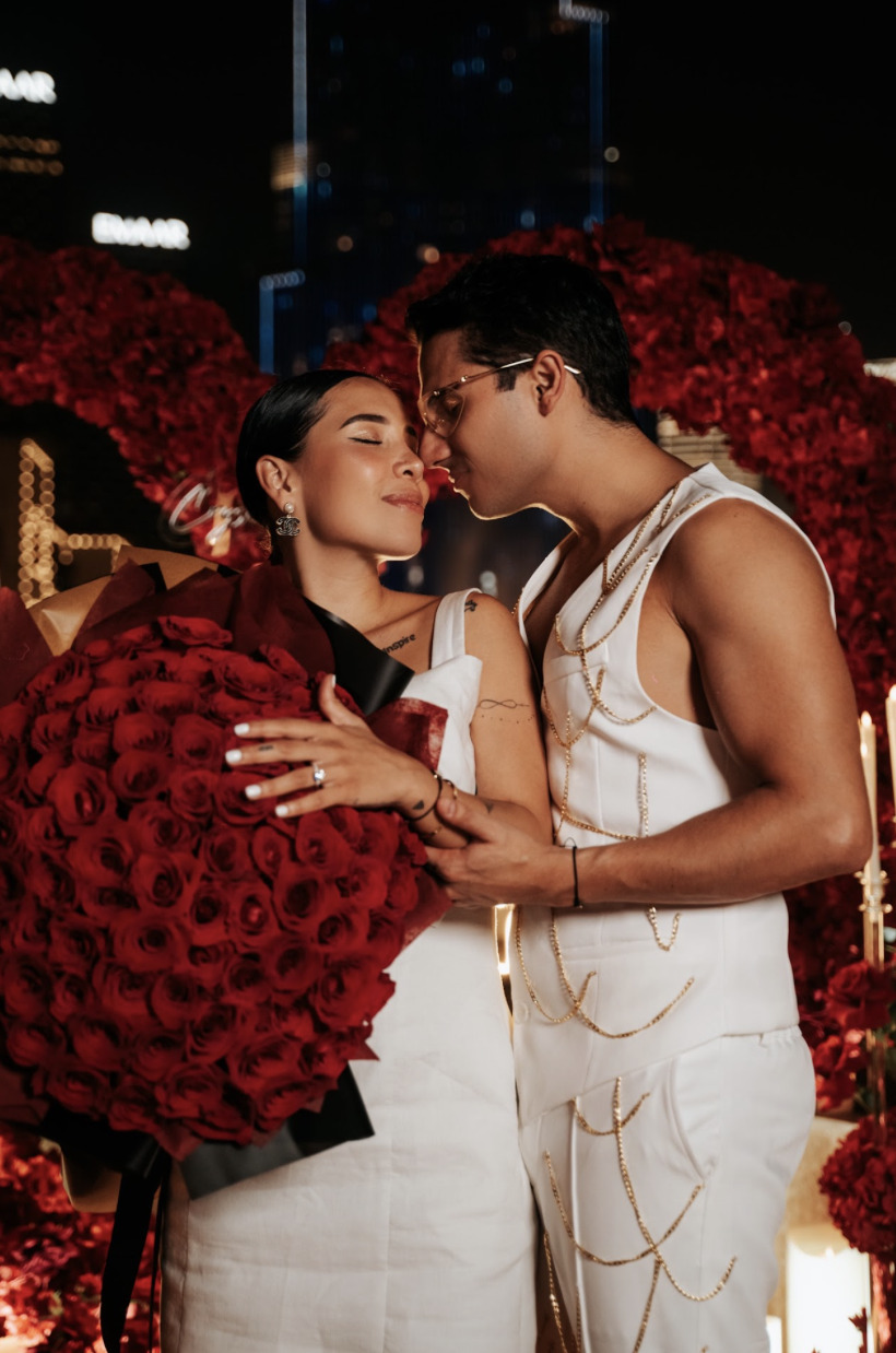 PIPE BUENO LE PIDE MATRIMONIO A LUISA FERNANDA W EN LA MAJESTUODA TORRE ...