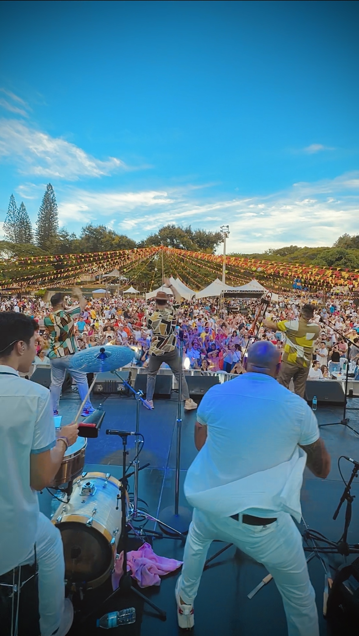 La Banda lo vuelve a hacer… - El Flash de Soledad