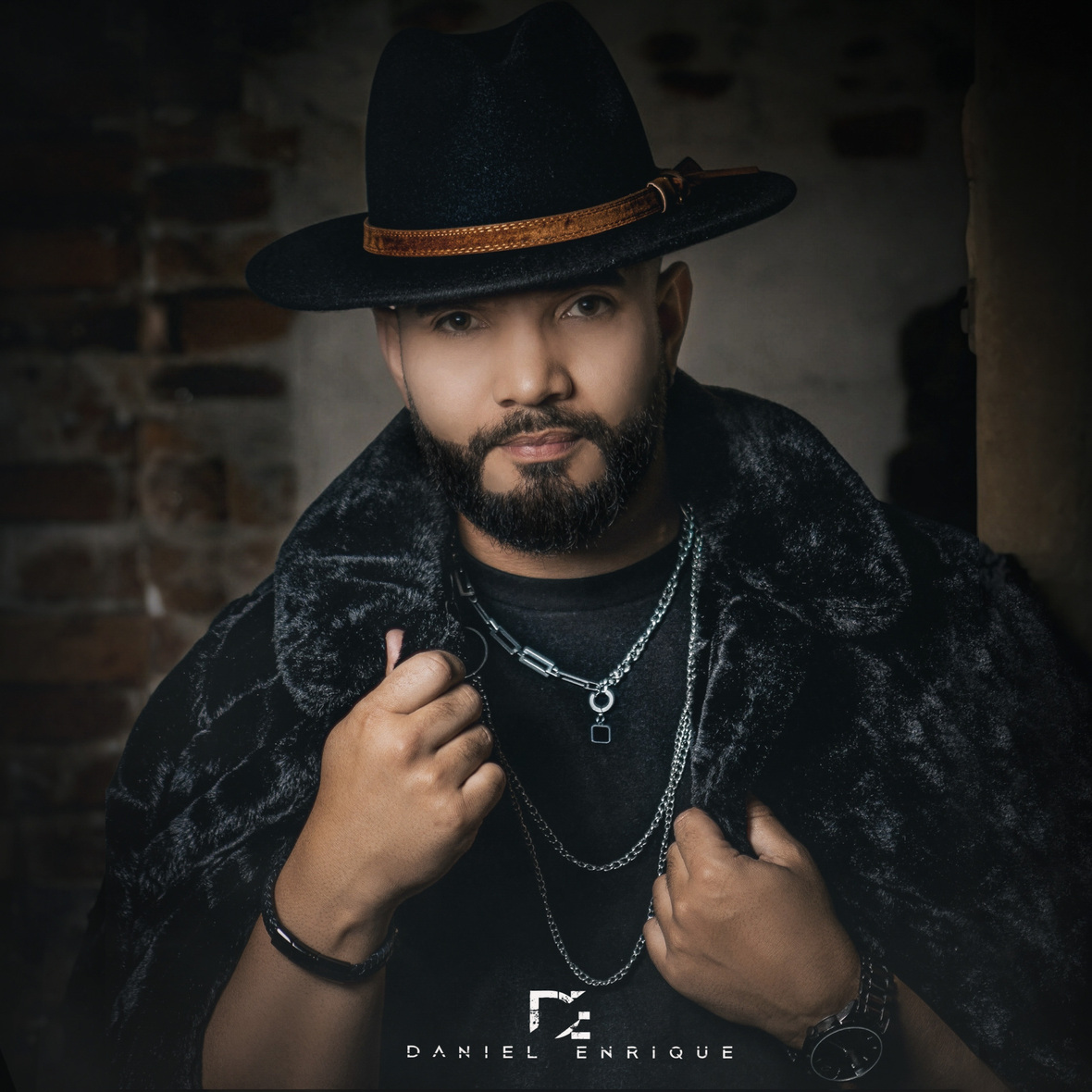 Daniel Enrique lanza su primer álbum discográfico “Ahora Me Toca a Mí ...
