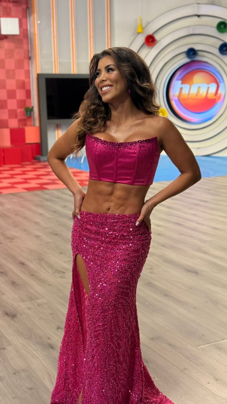La modelo e influencer colombiana Rosa Caiafa destaca en el nuevo ...